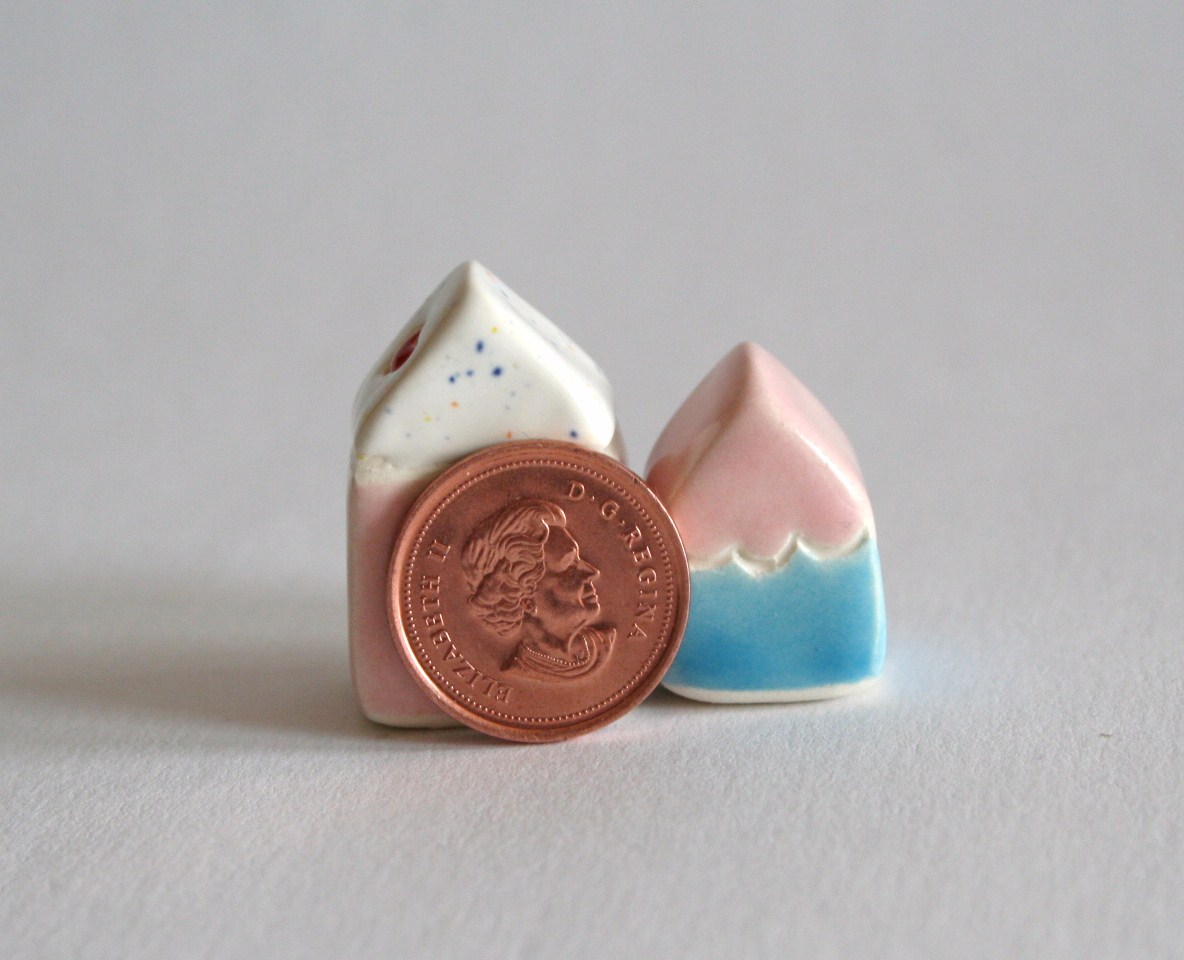 Little Clay House Set Pink Blue White Miniature Pottery Cottage on Luulla